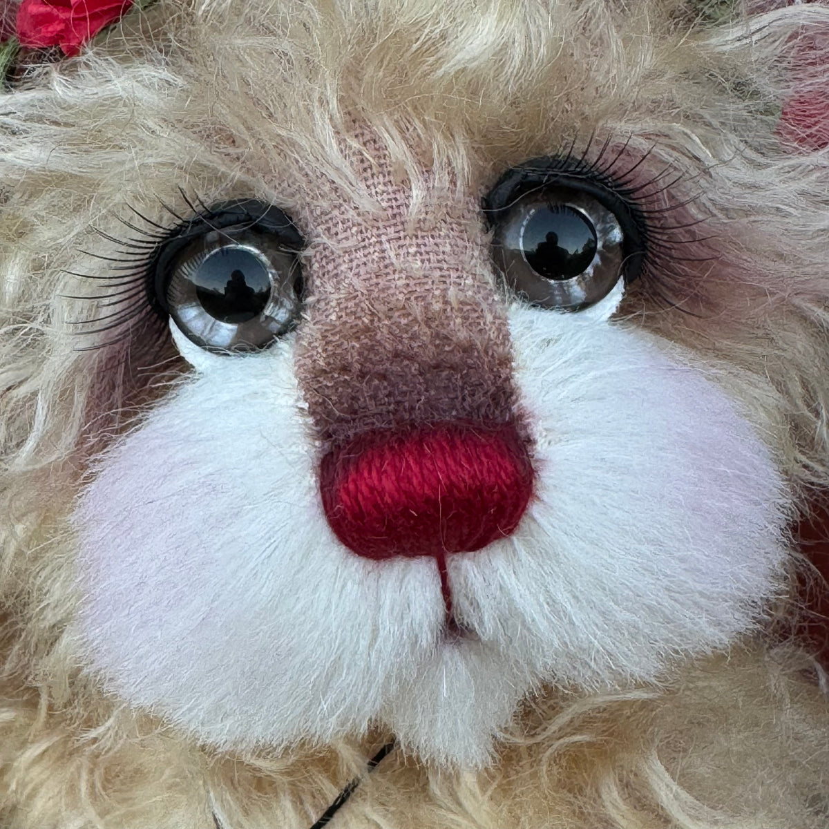 Ruby Rosebud - 12" Hand-dyed Mohair artist bear by Emma's Bears - OOAK – Furaddiction & Emma's Bears