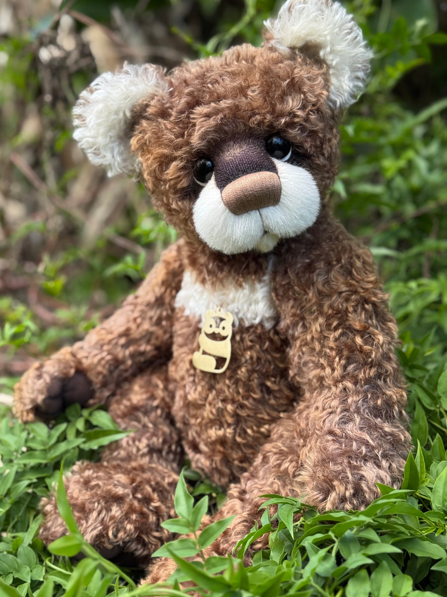 Jarrah - 21" Hand-dyed curly kid mohair Artist Bear by Emma's Bears ...